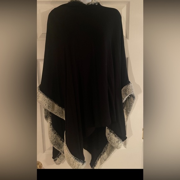 Capote | Jackets & Coats | Cape | Poshmark